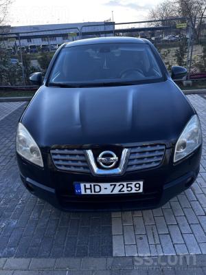 Melns Nissan Qashqai 2008 Rīga, ar dzinēja tilpumu 1.50 L un nobraukumu 198 tūkst. km par 4200 €, foto 3 vietnē AUTOMOTO.COM.LV