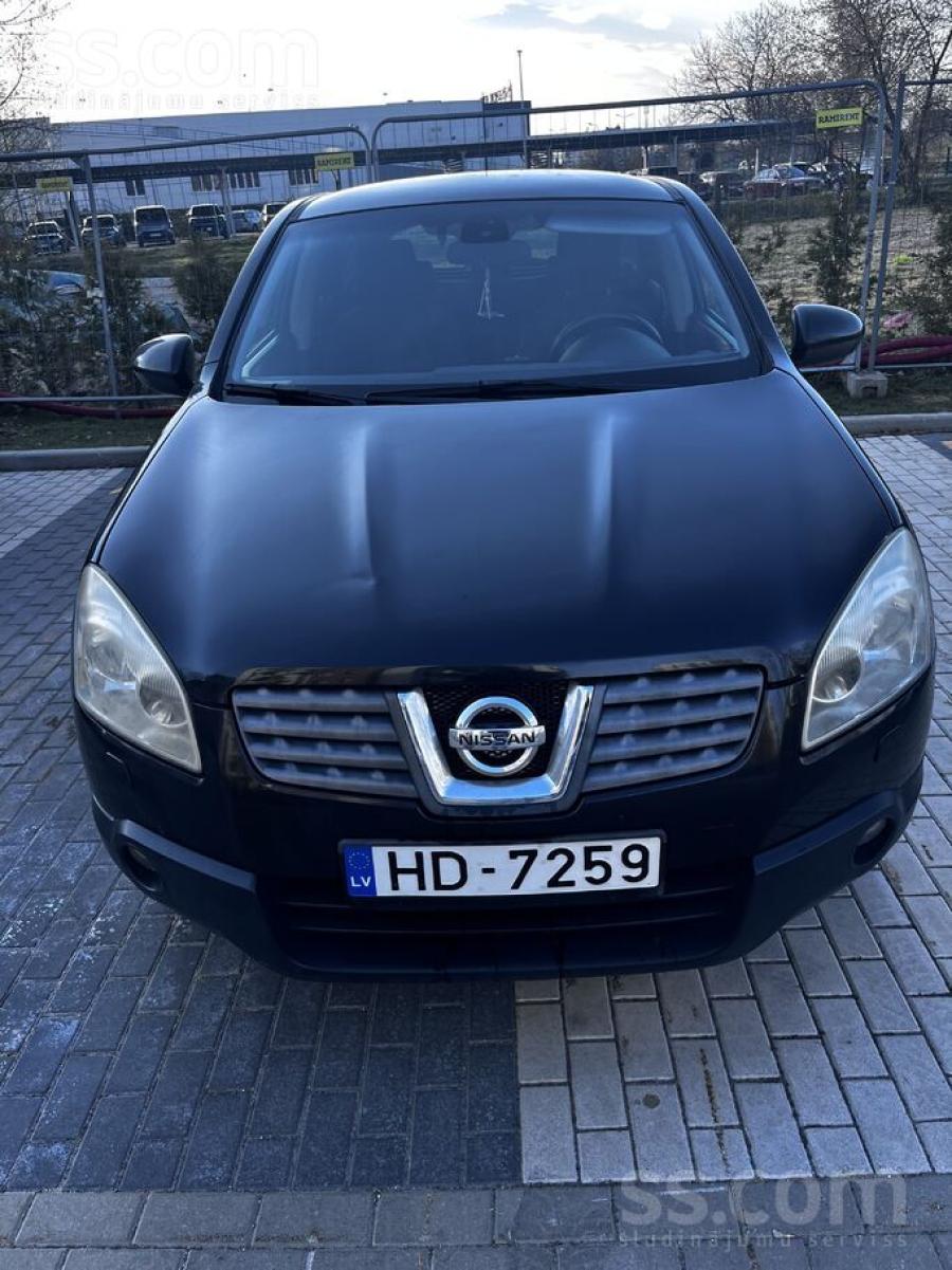 Melns Nissan Qashqai 2008 Rīga, ar dzinēja tilpumu 1.50 L un nobraukumu 198 tūkst. km par 4200 €, foto 3 vietnē AUTOMOTO.COM.LV