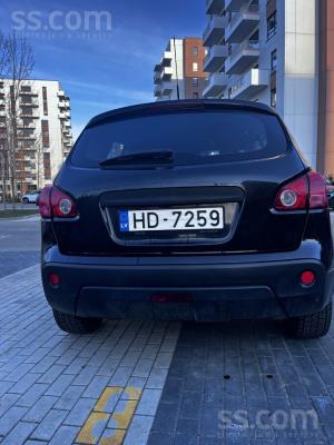 Melns Nissan Qashqai 2008 Rīga, ar dzinēja tilpumu 1.50 L un nobraukumu 198 tūkst. km par 4200 €, foto 6 vietnē AUTOMOTO.COM.LV