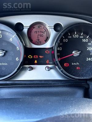 Melns Nissan Qashqai 2008 Rīga, ar dzinēja tilpumu 1.50 L un nobraukumu 198 tūkst. km par 4200 €, foto 9 vietnē AUTOMOTO.COM.LV