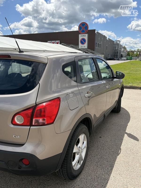 Melns Nissan Qashqai 2008 Kauņa, ar dzinēja tilpumu 2.00 L un nobraukumu 282 tūkst. km par 3100 €, foto 4 vietnē AUTOMOTO.COM.LV