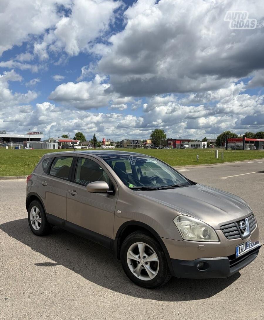 Black Nissan Qashqai 2008 in Kaunas, with an engine capacity of 2.00 L and mileage of 282 thousand km for 3100 €, photo 3 on AUTOMOTO.COM.LV