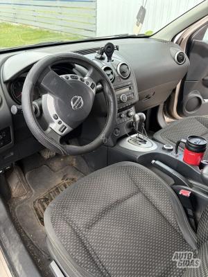 Black Nissan Qashqai 2008 in Kaunas, with an engine capacity of 2.00 L and mileage of 282 thousand km for 3100 €, photo 11 on AUTOMOTO.COM.LV