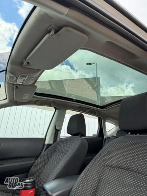 Black Nissan Qashqai 2008 in Kaunas, with an engine capacity of 2.00 L and mileage of 282 thousand km for 3100 €, photo 14 on AUTOMOTO.COM.LV