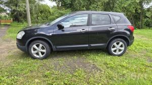 Melns Nissan Qashqai 2008 Rīga, ar dzinēja tilpumu 1.90 L un nobraukumu 302 tūkst. km par 2500 €, foto 5 vietnē AUTOMOTO.COM.LV