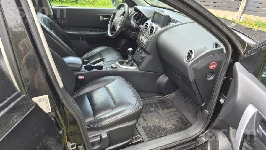 Melns Nissan Qashqai 2008 Rīga, ar dzinēja tilpumu 1.90 L un nobraukumu 302 tūkst. km par 2500 €, foto 10 vietnē AUTOMOTO.COM.LV