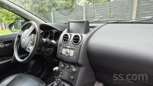 Melns Nissan Qashqai 2008 Rīga, ar dzinēja tilpumu 1.90 L un nobraukumu 302 tūkst. km par 2500 €, foto 11 vietnē AUTOMOTO.COM.LV