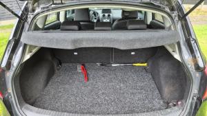 Melns Nissan Qashqai 2008 Rīga, ar dzinēja tilpumu 1.90 L un nobraukumu 302 tūkst. km par 2500 €, foto 19 vietnē AUTOMOTO.COM.LV