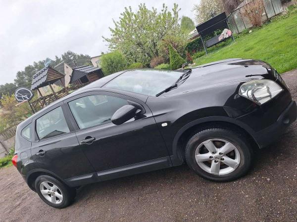 Melns Nissan Qashqai 2008 Kauņa, ar dzinēja tilpumu 1.46 L un nobraukumu 289 tūkst. km par 3750 €, foto 2 vietnē AUTOMOTO.COM.LV