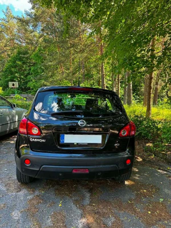 Melns Nissan Qashqai 2008 Kauņa, ar dzinēja tilpumu 1.46 L un nobraukumu 289 tūkst. km par 3750 €, foto 3 vietnē AUTOMOTO.COM.LV