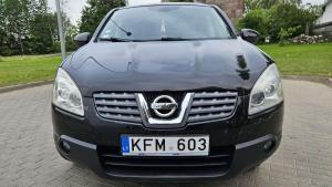 Melns Nissan Qashqai 2008 Alīta, ar dzinēja tilpumu 1.46 L un nobraukumu 290 tūkst. km par 2900 €, foto 3 vietnē AUTOMOTO.COM.LV