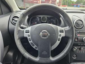 Melns Nissan Qashqai 2008 Alīta, ar dzinēja tilpumu 1.46 L un nobraukumu 290 tūkst. km par 2900 €, foto 14 vietnē AUTOMOTO.COM.LV