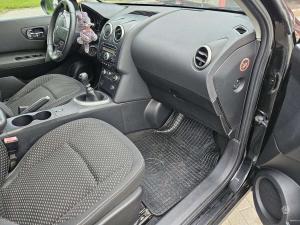Melns Nissan Qashqai 2008 Alīta, ar dzinēja tilpumu 1.46 L un nobraukumu 290 tūkst. km par 2900 €, foto 15 vietnē AUTOMOTO.COM.LV