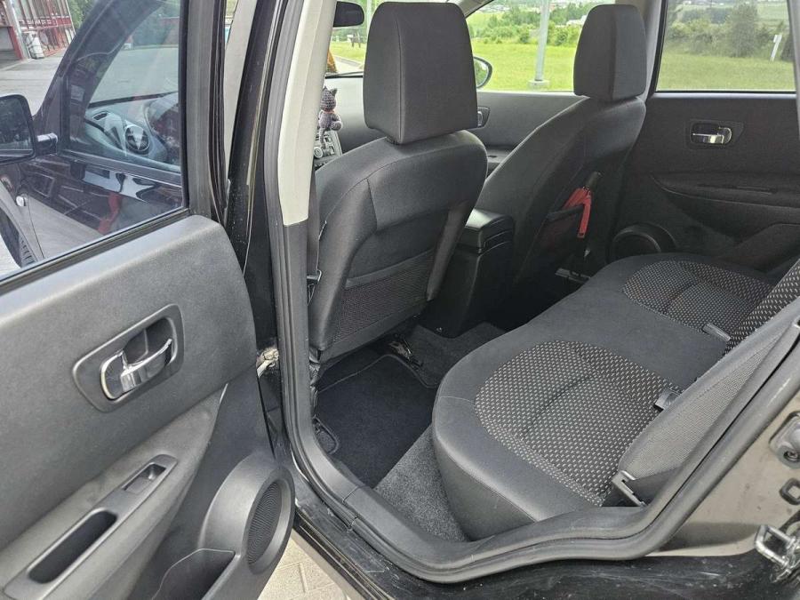 Melns Nissan Qashqai 2008 Alīta, ar dzinēja tilpumu 1.46 L un nobraukumu 290 tūkst. km par 2900 €, foto 17 vietnē AUTOMOTO.COM.LV