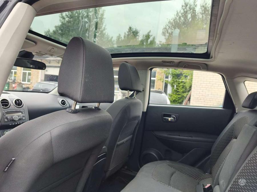 Melns Nissan Qashqai 2008 Panevēža, ar dzinēja tilpumu 1.46 L un nobraukumu 248 tūkst. km par 1600 €, foto 9 vietnē AUTOMOTO.COM.LV