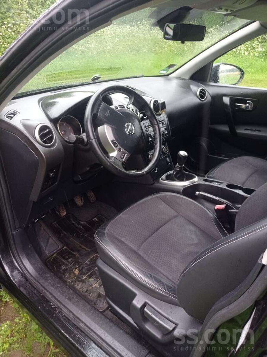 Melns Nissan Qashqai 2008 Rīga, ar dzinēja tilpumu 2.00 L un nobraukumu 278 tūkst. km par 3500 €, foto 6 vietnē AUTOMOTO.COM.LV