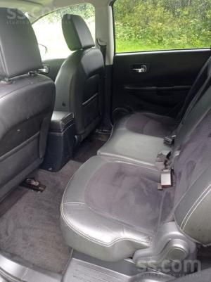 Melns Nissan Qashqai 2008 Rīga, ar dzinēja tilpumu 2.00 L un nobraukumu 278 tūkst. km par 3500 €, foto 8 vietnē AUTOMOTO.COM.LV