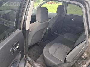 Melns Nissan Qashqai 2008 Balvi, ar dzinēja tilpumu 1.50 L un nobraukumu 340 tūkst. km par 1250 €, foto 10 vietnē AUTOMOTO.COM.LV