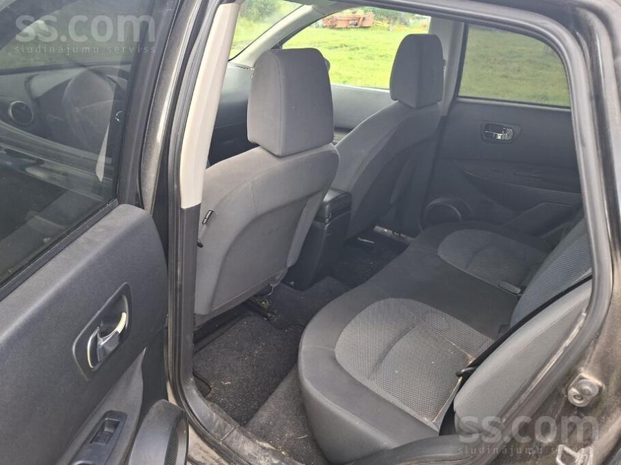 Melns Nissan Qashqai 2008 Balvi, ar dzinēja tilpumu 1.50 L un nobraukumu 340 tūkst. km par 1250 €, foto 10 vietnē AUTOMOTO.COM.LV