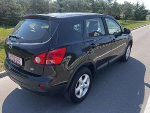 Melns Nissan Qashqai 2008 Vilkaviškis, ar dzinēja tilpumu 2.00 L un nobraukumu 194 tūkst. km par 3399 €, foto 5 vietnē AUTOMOTO.COM.LV