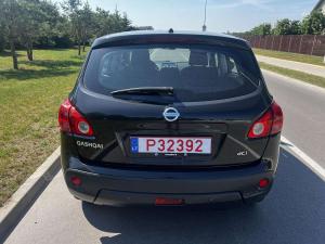Melns Nissan Qashqai 2008 Vilkaviškis, ar dzinēja tilpumu 2.00 L un nobraukumu 194 tūkst. km par 3399 €, foto 6 vietnē AUTOMOTO.COM.LV