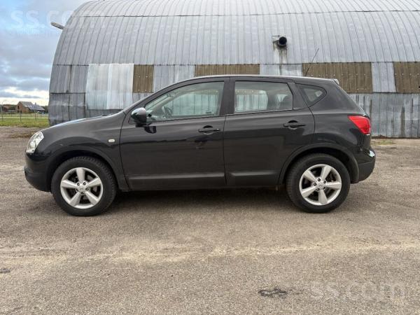 Melns Nissan Qashqai 2008 Cēsis, ar dzinēja tilpumu 1.50 L un nobraukumu 285 tūkst. km par 3650 €, foto 7 vietnē AUTOMOTO.COM.LV