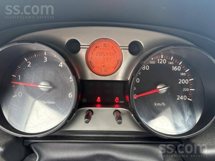 Melns Nissan Qashqai 2008 Cēsis, ar dzinēja tilpumu 1.50 L un nobraukumu 285 tūkst. km par 3650 €, foto 14 vietnē AUTOMOTO.COM.LV