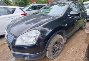 Black Nissan Qashqai 2008 in Vilnius, with an engine capacity of 2.00 L and mileage of 186 thousand km for 2000 €, photo  on AUTOMOTO.COM.LV