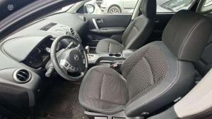 Black Nissan Qashqai 2008 in Vilnius, with an engine capacity of 2.00 L and mileage of 186 thousand km for 2000 €, photo 10 on AUTOMOTO.COM.LV