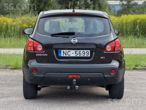 Melns Nissan Qashqai 2008 Jelgava, ar dzinēja tilpumu 2.00 L un nobraukumu 314 tūkst. km par 2850 €, foto 5 vietnē AUTOMOTO.COM.LV