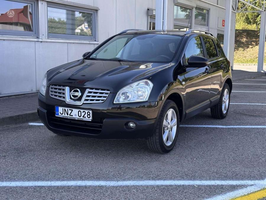 Melns Nissan Qashqai 2008 Jonava, ar dzinēja tilpumu 1.46 L un nobraukumu 280 tūkst. km par 3499 €, foto 1 vietnē AUTOMOTO.COM.LV