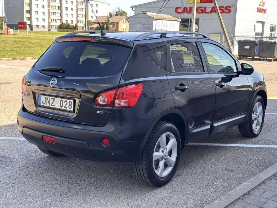 Melns Nissan Qashqai 2008 Jonava, ar dzinēja tilpumu 1.46 L un nobraukumu 280 tūkst. km par 3499 €, foto 8 vietnē AUTOMOTO.COM.LV