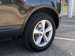 Melns Nissan Qashqai 2008 Jonava, ar dzinēja tilpumu 1.46 L un nobraukumu 280 tūkst. km par 3499 €, foto 13 vietnē AUTOMOTO.COM.LV