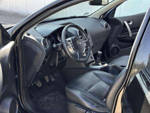 Melns Nissan Qashqai 2008 Jonava, ar dzinēja tilpumu 1.46 L un nobraukumu 280 tūkst. km par 3499 €, foto 14 vietnē AUTOMOTO.COM.LV