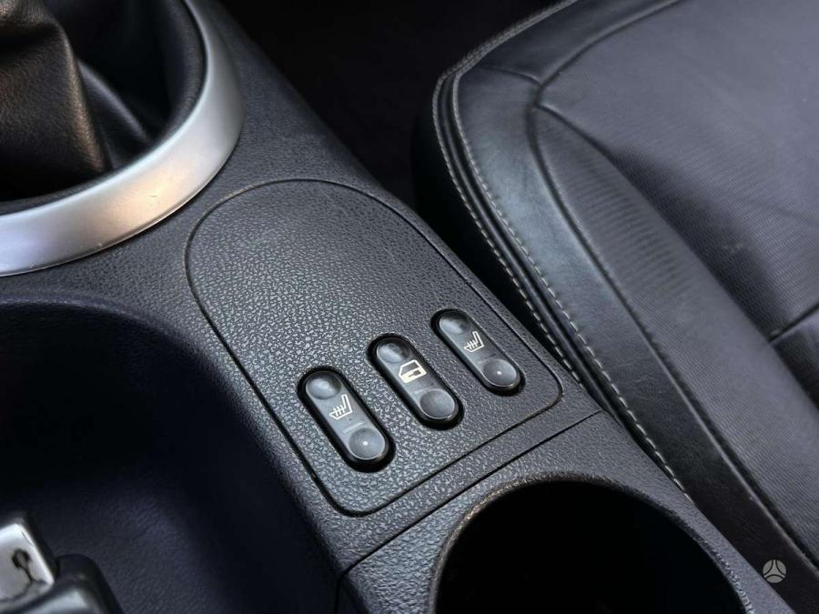 Melns Nissan Qashqai 2008 Jonava, ar dzinēja tilpumu 1.46 L un nobraukumu 280 tūkst. km par 3499 €, foto 20 vietnē AUTOMOTO.COM.LV