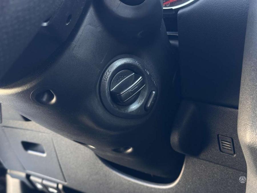 Melns Nissan Qashqai 2008 Jonava, ar dzinēja tilpumu 1.46 L un nobraukumu 280 tūkst. km par 3499 €, foto 21 vietnē AUTOMOTO.COM.LV