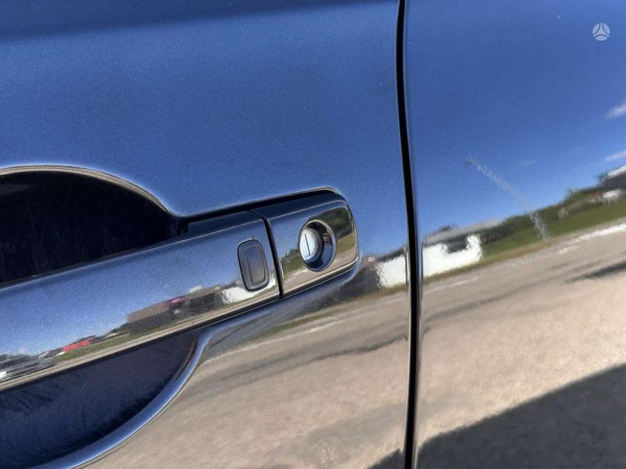 Melns Nissan Qashqai 2008 Jonava, ar dzinēja tilpumu 1.46 L un nobraukumu 280 tūkst. km par 3499 €, foto 22 vietnē AUTOMOTO.COM.LV