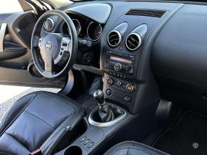 Melns Nissan Qashqai 2008 Jonava, ar dzinēja tilpumu 1.46 L un nobraukumu 280 tūkst. km par 3499 €, foto 27 vietnē AUTOMOTO.COM.LV