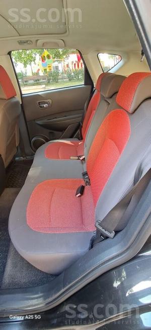 Melns Nissan Qashqai 2008 Rīga, ar dzinēja tilpumu 2.00 L un nobraukumu 270 tūkst. km par 3500 €, foto 6 vietnē AUTOMOTO.COM.LV