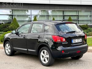 Black Nissan Qashqai 2008 in Riga, with an engine capacity of 2.00 L and mileage of 275 thousand km for 2990 €, photo 13 on AUTOMOTO.COM.LV