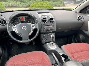 Black Nissan Qashqai 2008 in Riga, with an engine capacity of 2.00 L and mileage of 275 thousand km for 2990 €, photo 14 on AUTOMOTO.COM.LV