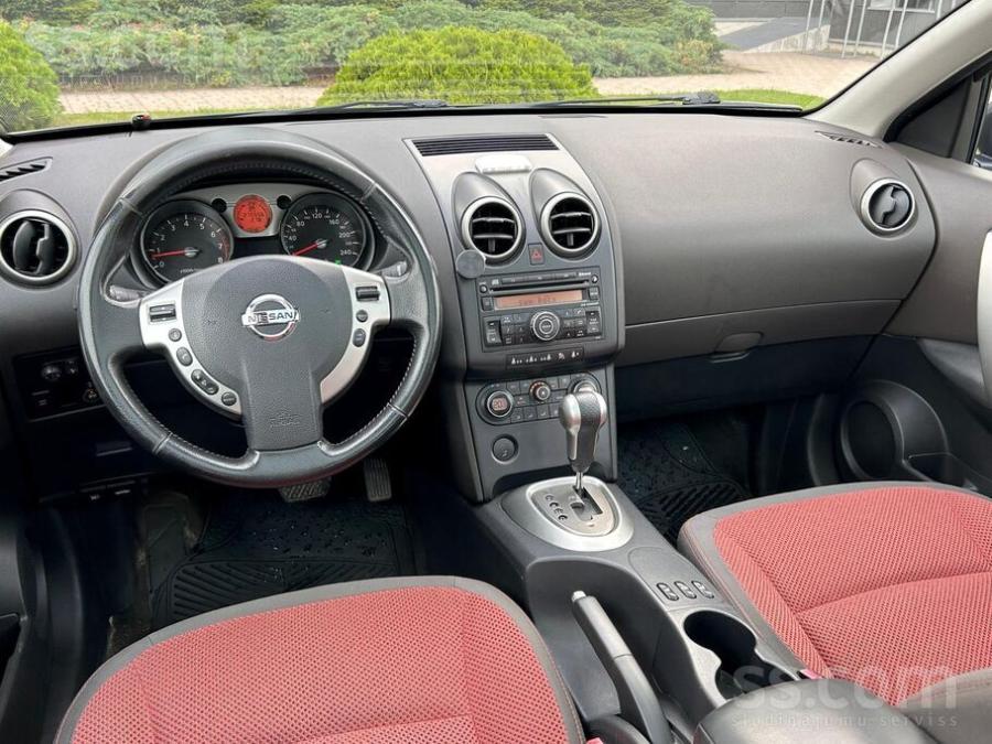 Black Nissan Qashqai 2008 in Riga, with an engine capacity of 2.00 L and mileage of 275 thousand km for 2990 €, photo 14 on AUTOMOTO.COM.LV