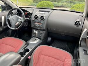 Black Nissan Qashqai 2008 in Riga, with an engine capacity of 2.00 L and mileage of 275 thousand km for 2990 €, photo 18 on AUTOMOTO.COM.LV