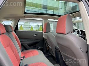 Black Nissan Qashqai 2008 in Riga, with an engine capacity of 2.00 L and mileage of 275 thousand km for 2990 €, photo 19 on AUTOMOTO.COM.LV