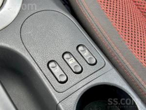 Black Nissan Qashqai 2008 in Riga, with an engine capacity of 2.00 L and mileage of 275 thousand km for 2990 €, photo 23 on AUTOMOTO.COM.LV