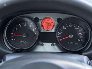 Black Nissan Qashqai 2008 in Vilnius, with an engine capacity of 2.00 L and mileage of 267 thousand km for 3680 €, photo 14 on AUTOMOTO.COM.LV