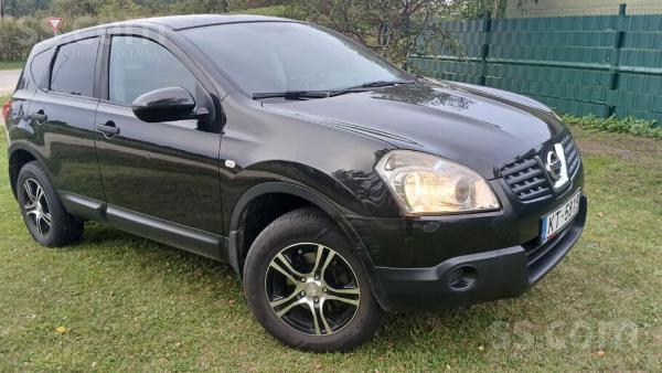 Melns Nissan Qashqai 2008 Rēzekne, ar dzinēja tilpumu 1.50 L un nobraukumu 256 tūkst. km par 3500 €, foto 3 vietnē AUTOMOTO.COM.LV