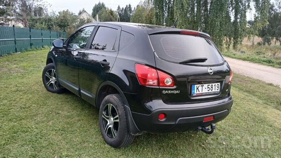 Melns Nissan Qashqai 2008 Rēzekne, ar dzinēja tilpumu 1.50 L un nobraukumu 256 tūkst. km par 3500 €, foto 5 vietnē AUTOMOTO.COM.LV