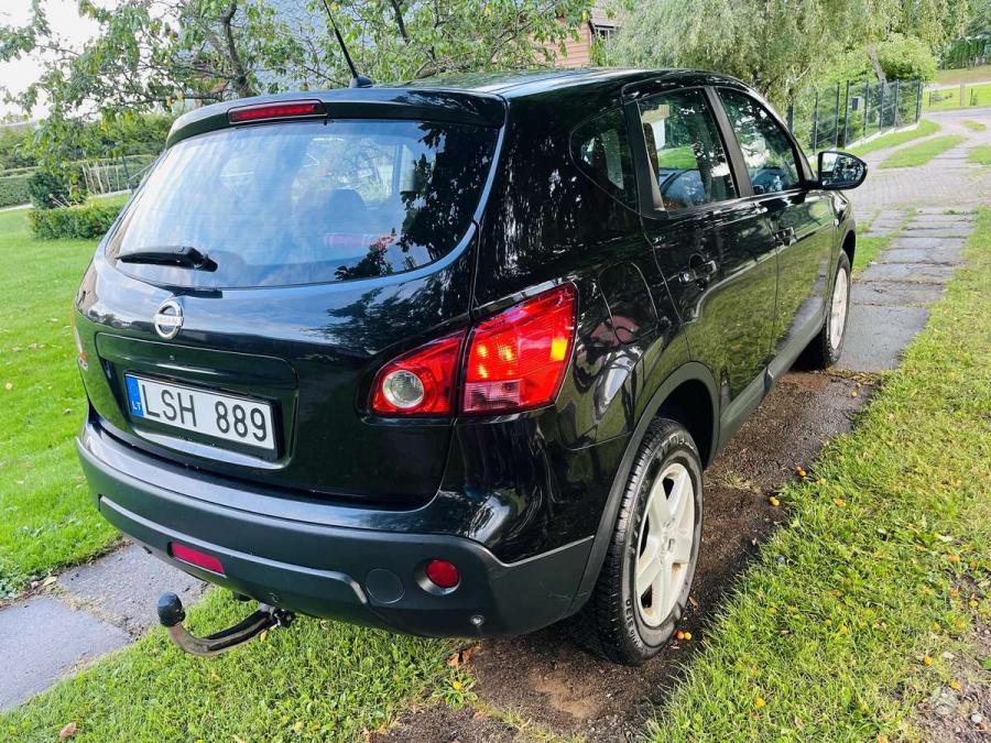 Melns Nissan Qashqai 2008 Viļņa, ar dzinēja tilpumu 2.00 L un nobraukumu 275 tūkst. km par 2550 €, foto 5 vietnē AUTOMOTO.COM.LV
