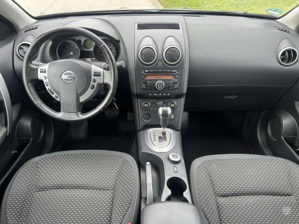 Nissan Qashqai 2008 in Mazeikiai on AUTOMOTO.COM.LV Black Nissan Qashqai 2008 in Mazeikiai, with an engine capacity of 2.00 L and mileage of 248 thousand km for 3650 €, photo 10 on AUTOMOTO.COM.LV